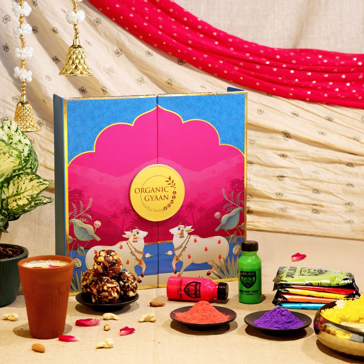 Colours of Tradition Hamper – The Perfect Basket Gift – Organic Gyaan